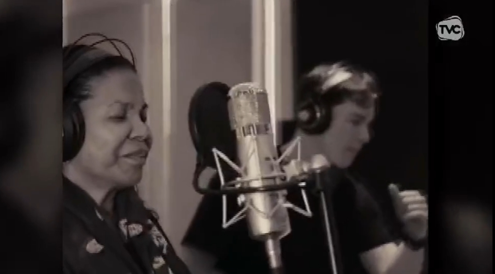 Eva Ayllón y Guaynna reinventan el clásico 'Ódiame' - TVC