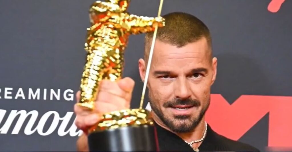 Ricky Martin hace historia con primer Latin Icon Award en VMAs - TVC