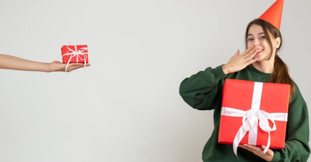 Amigo secreto: Especialista aconseja personalizar regalos y fijar ...